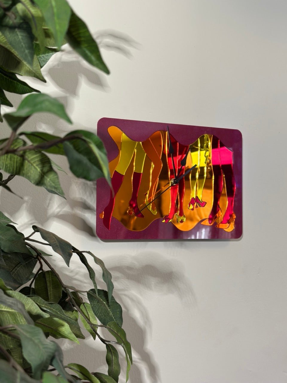 MindFlowers: Legs Wall Clock