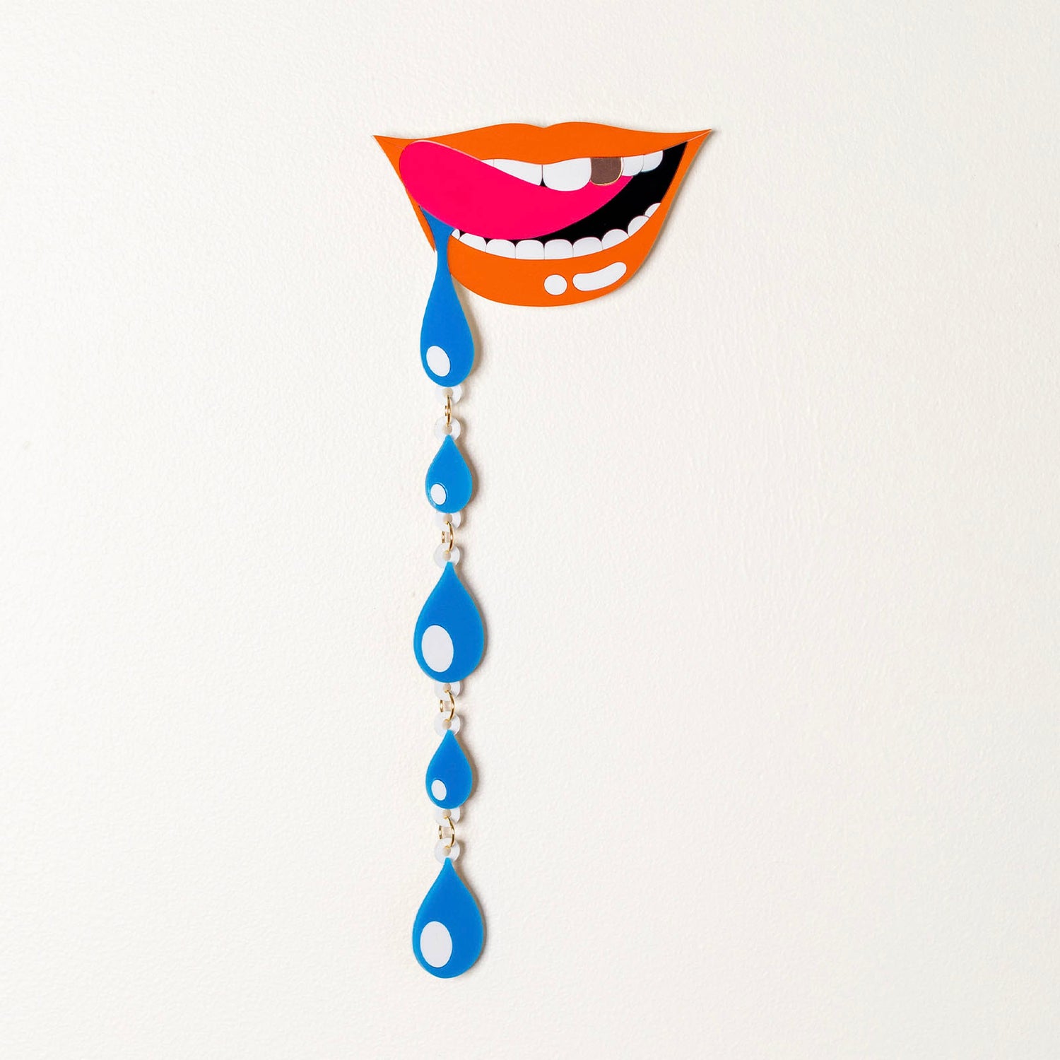 MindFlowers: Loose Lips Wall Chain
