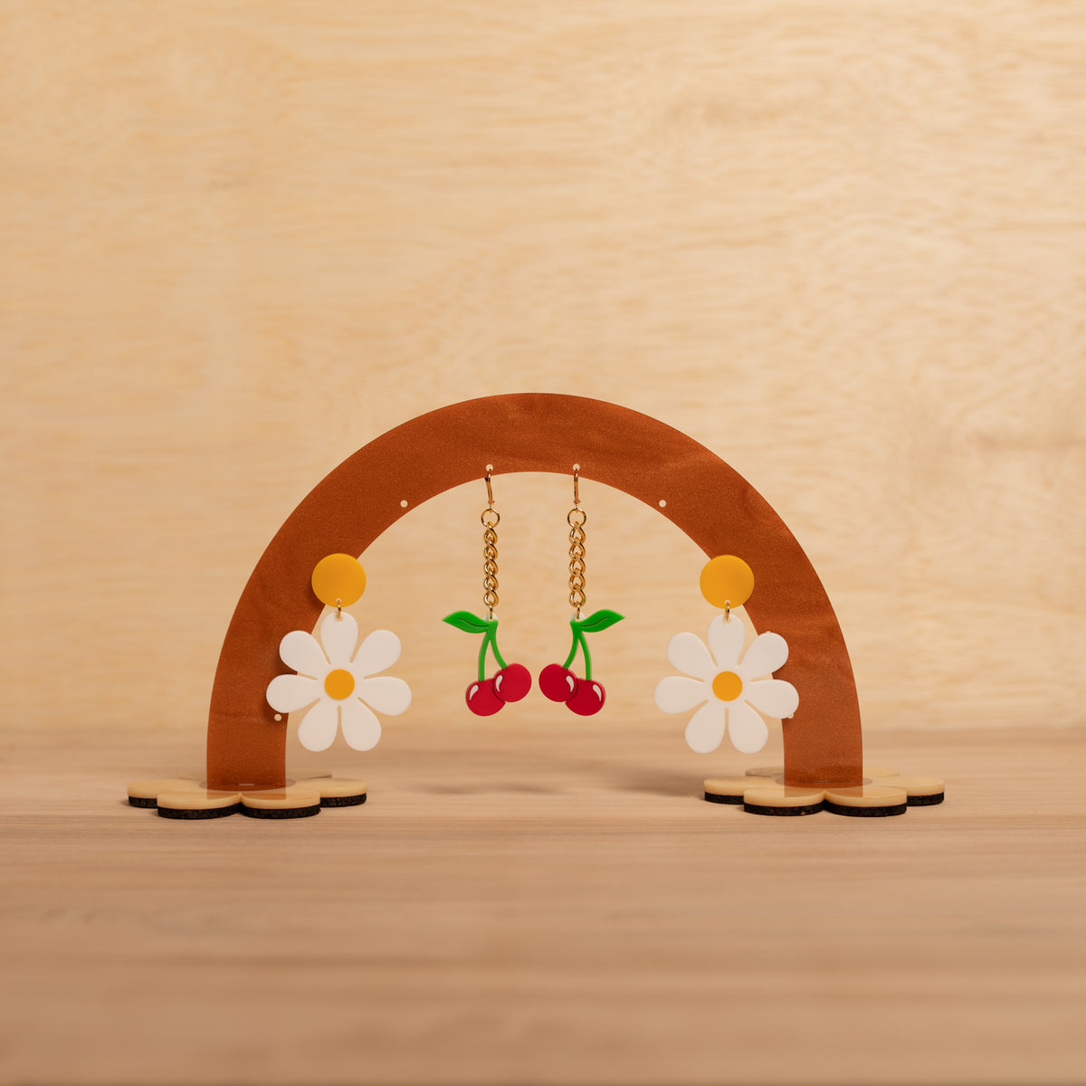 The Daisy Arc Earring Hanger